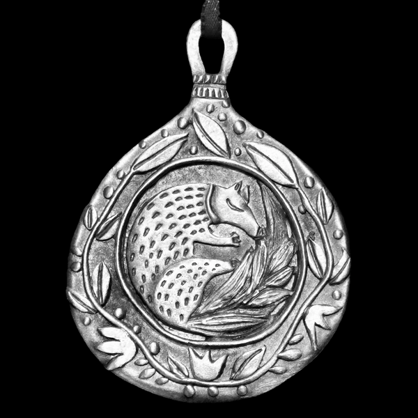 Leandra Drumm "Fox Den" Ornament – Don Drumm Studios