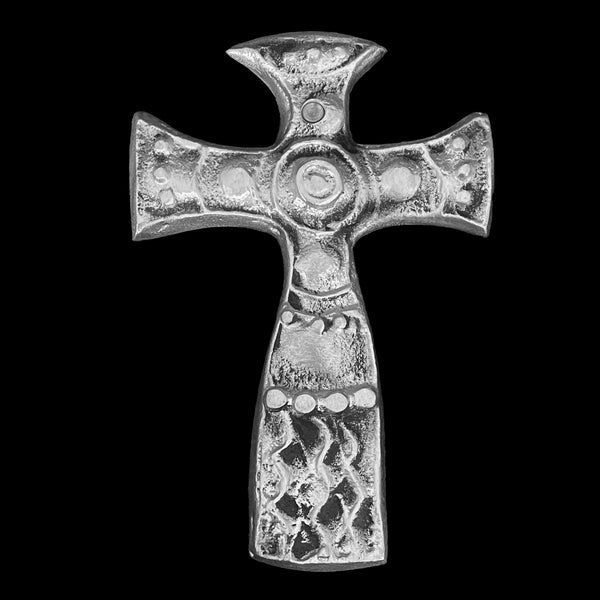 Small Flared Wall Cross – Don Drumm Studios